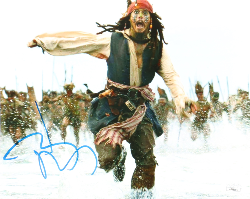 Johnny Depp Signed "Pirates of the Caribbean" Captain Jack Sparrow 8x10 ...