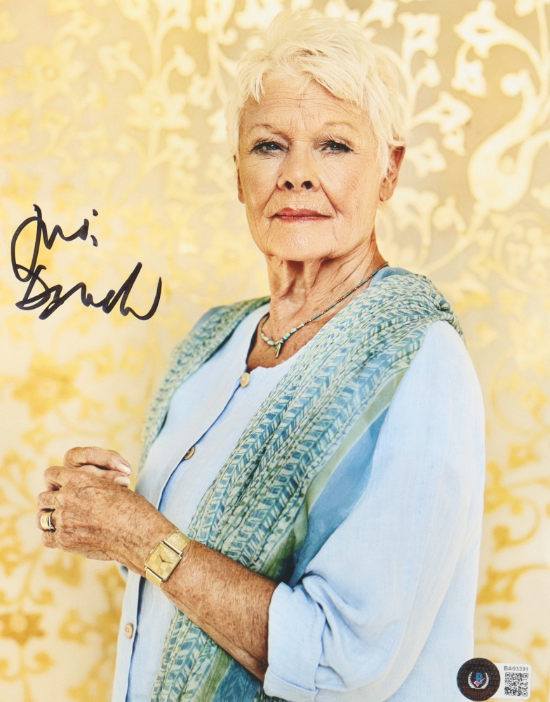 Judi Dench Signed 8x10 Photo (Beckett) | Pristine Auction