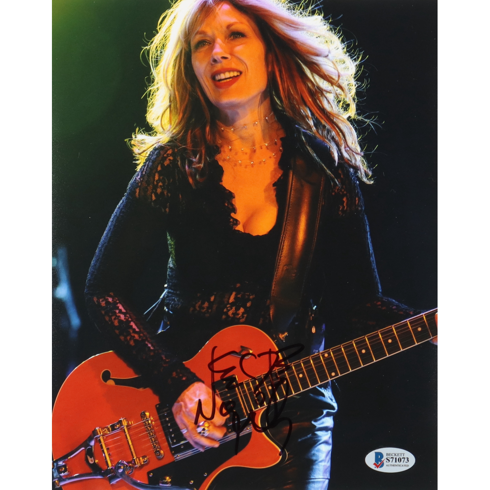 Nancy Wilson Signed 8x10 Photo (Beckett) | Pristine Auction