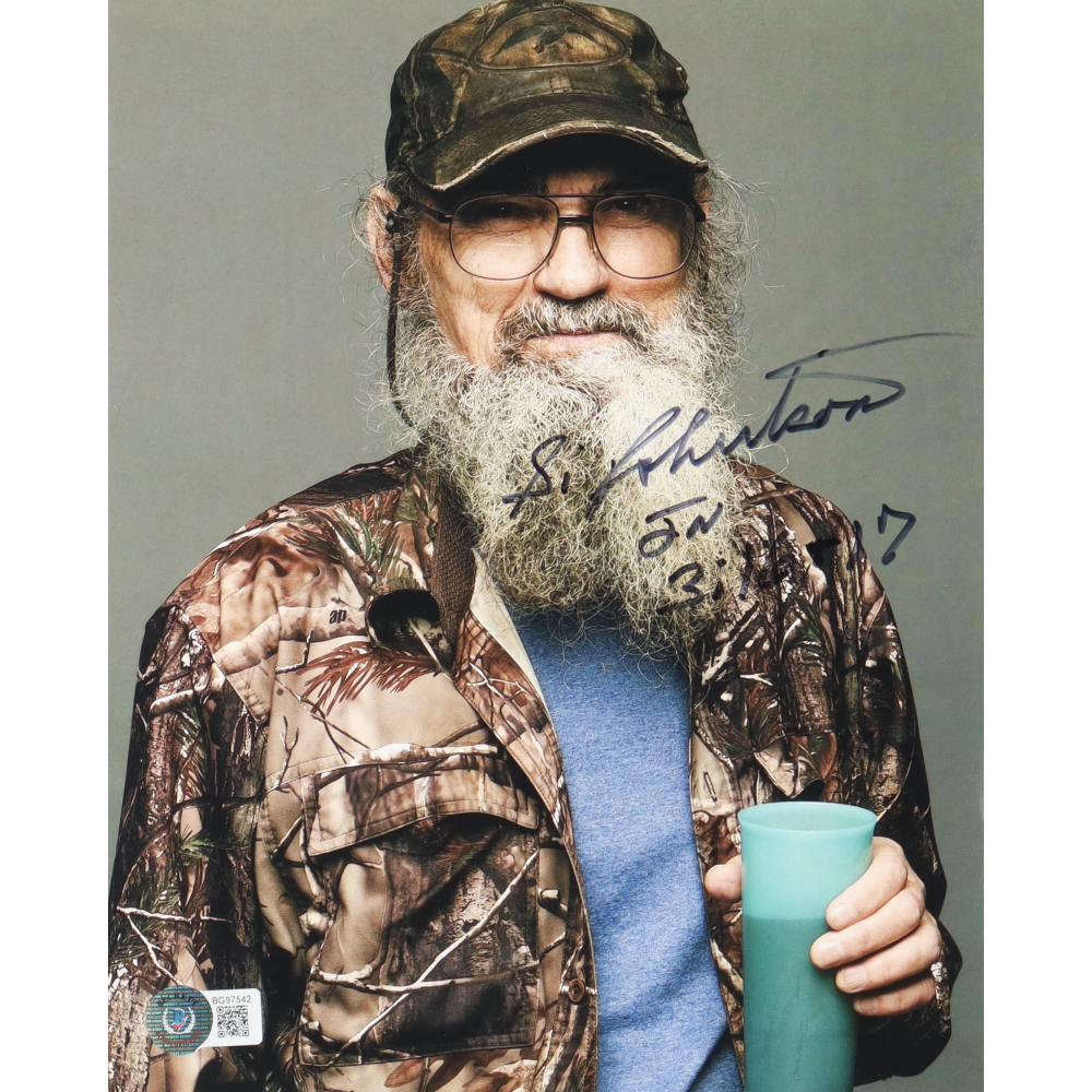 Si Robertson Signed "Duck Dynasty" 8x10 Photo (Beckett) | Pristine Auction
