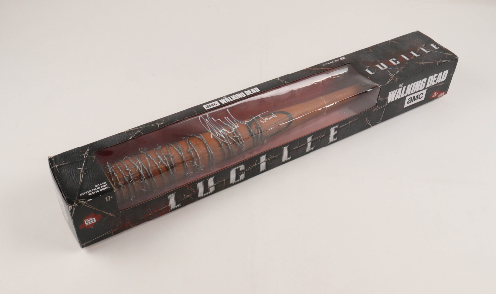 Jeffrey Dean Morgan Signed "The Walking Dead" Lucille Prop Replica ...