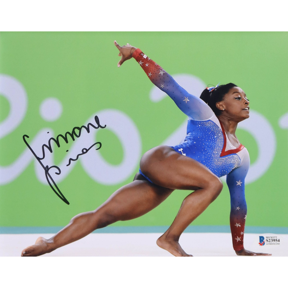 Simone Biles Signed 8x10 Photo (Beckett) | Pristine Auction