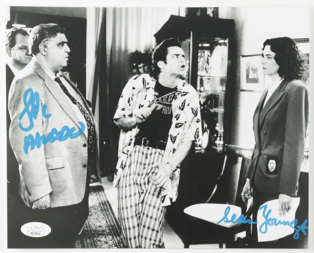 Sean Young & John Capodice Signed "Ace Ventura: Pet Detective" 8x10 ...