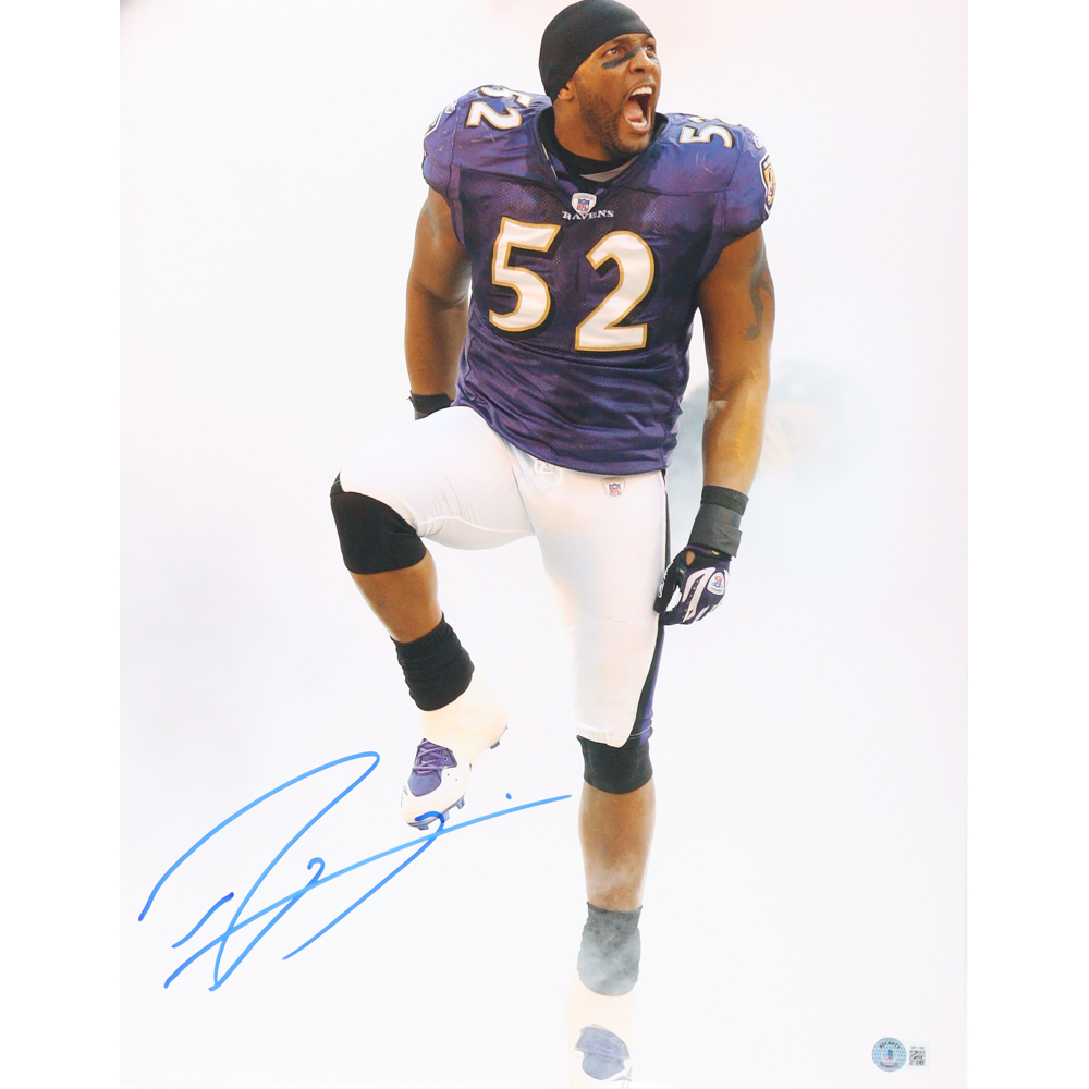 Ray Lewis Signed Ravens 16x20 Photo (Beckett) | Pristine Auction