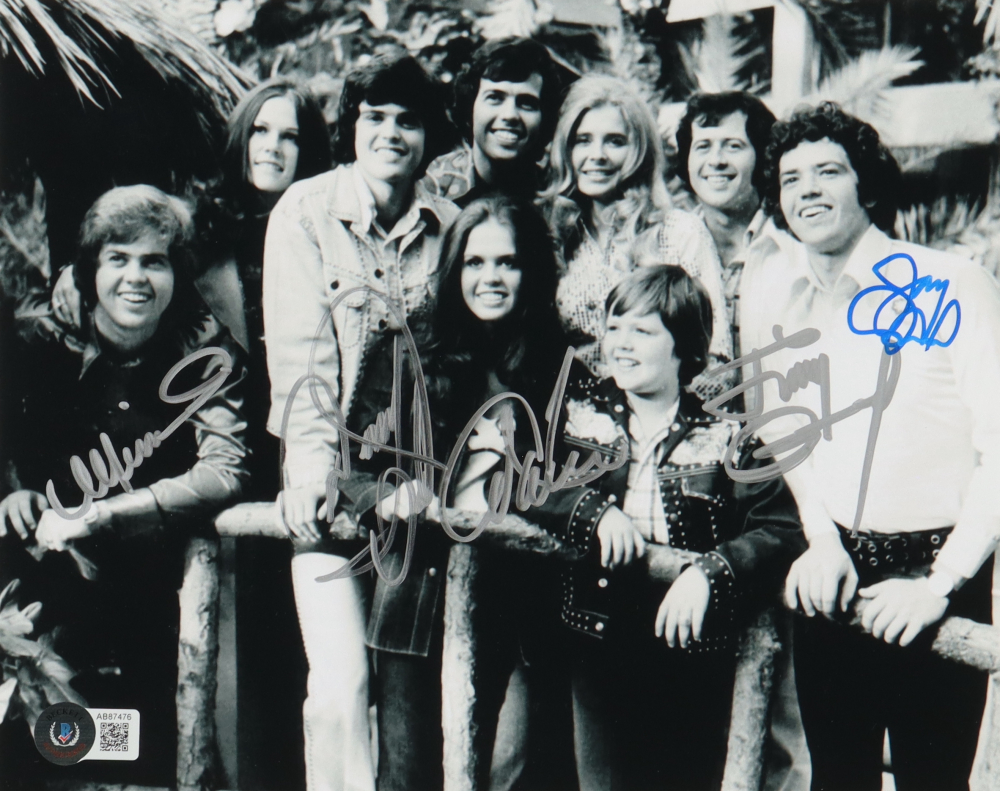 The Osmonds 8x10 Photo Signed by Donny Osmond, Marie Osmond, Jimmy ...