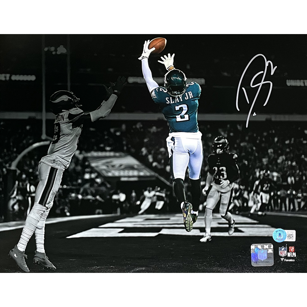 Darius Slay Signed Eagles 11x14 Photo (Beckett) | Pristine Auction