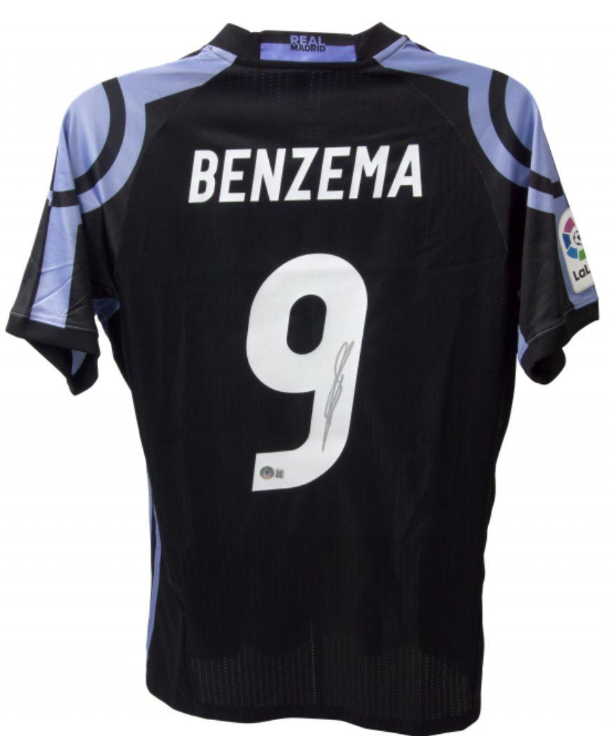 Karim Benzema Signed Real Madrid (Beckett) | Pristine Auction