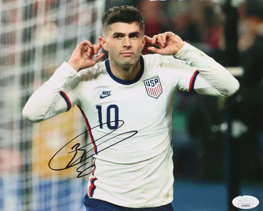 Christian Pulisic Signed Team USA 8x10 Photo (JSA) | Pristine Auction