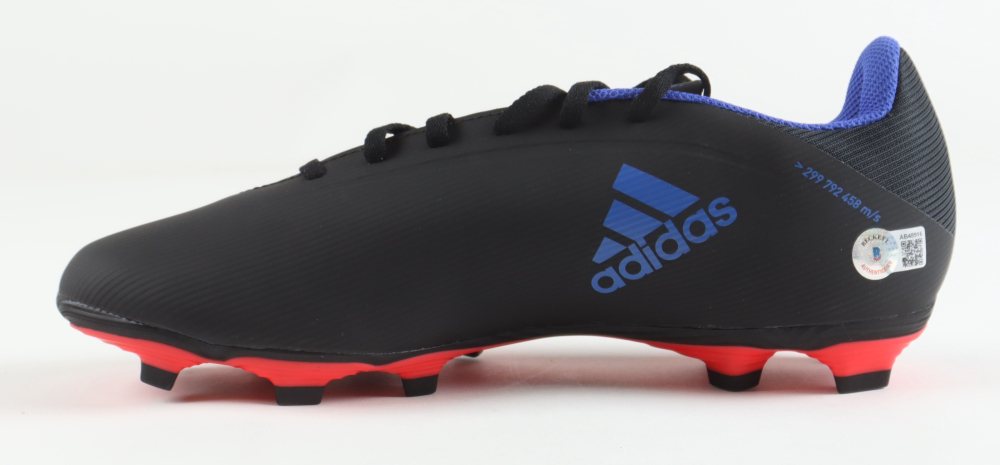 Lionel Messi Signed Adidas Soccer Cleat (Beckett) | Pristine Auction