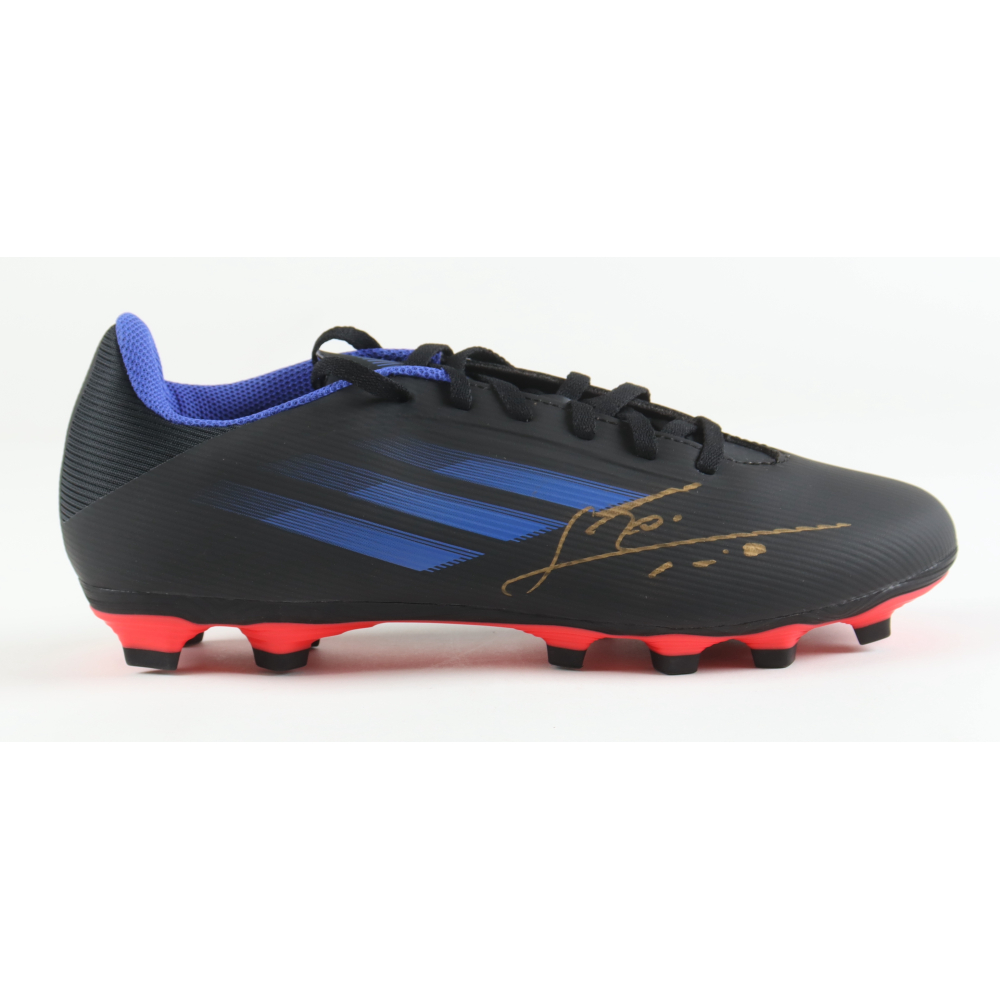 Lionel Messi Signed Adidas Soccer Cleat (Beckett) | Pristine Auction