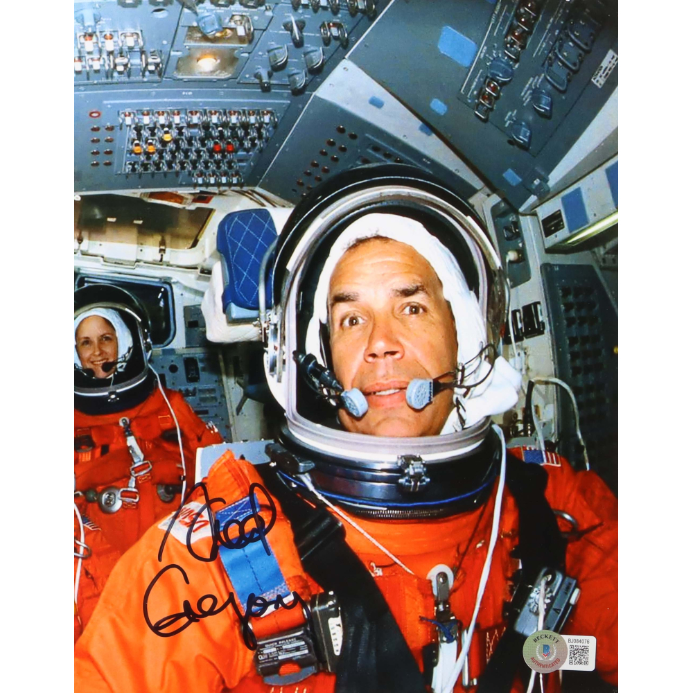 Frederick D. Gregory Signed NASA 8x10 Photo (Beckett) | Pristine Auction