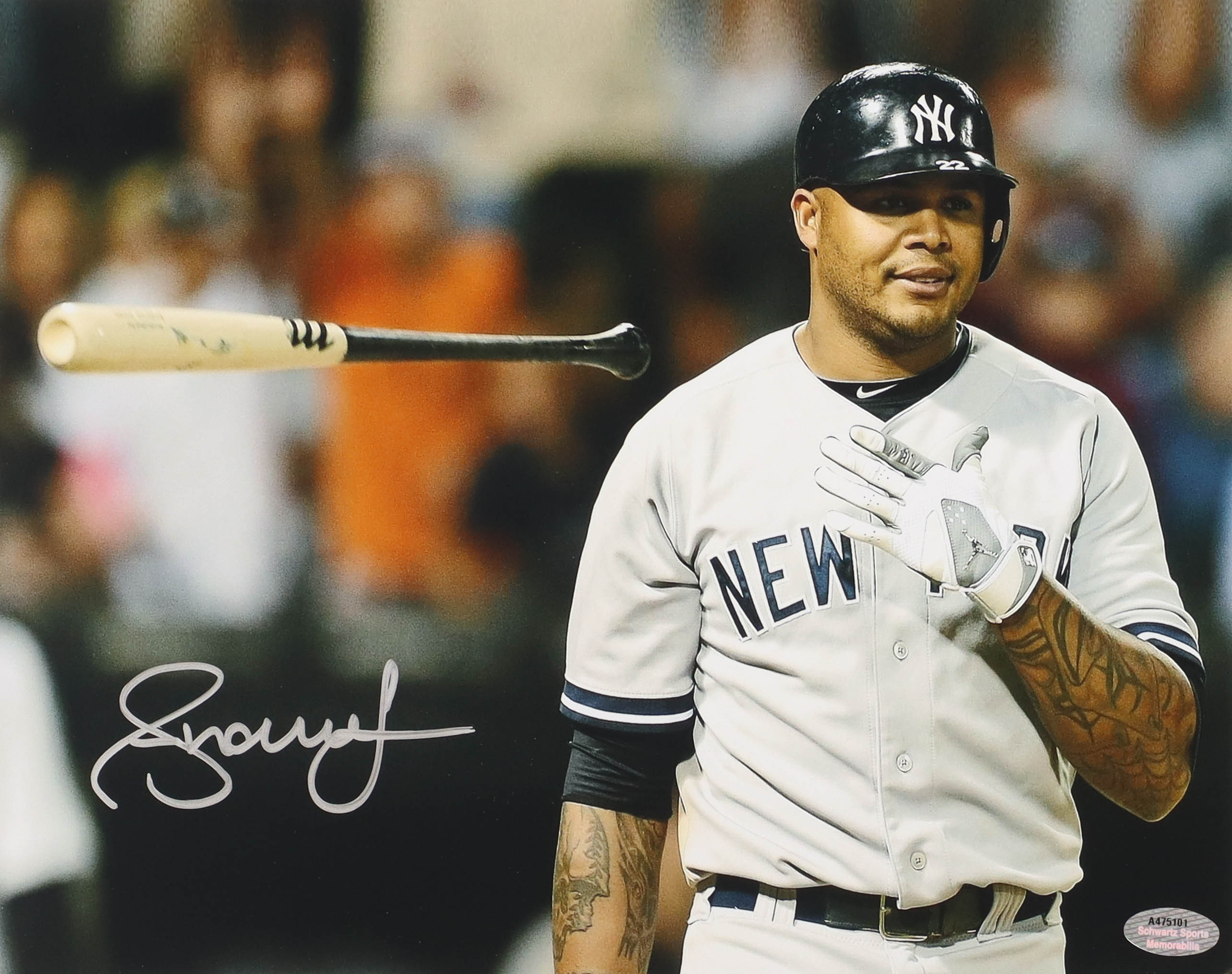 Andruw Jones Signed Yankees 8x10 Photo (Schwartz) | Pristine Auction