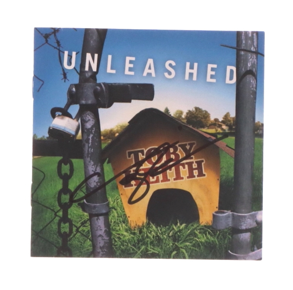 Toby Keith Signed "Unleashed" CD Booklet (Beckett) | Pristine Auction