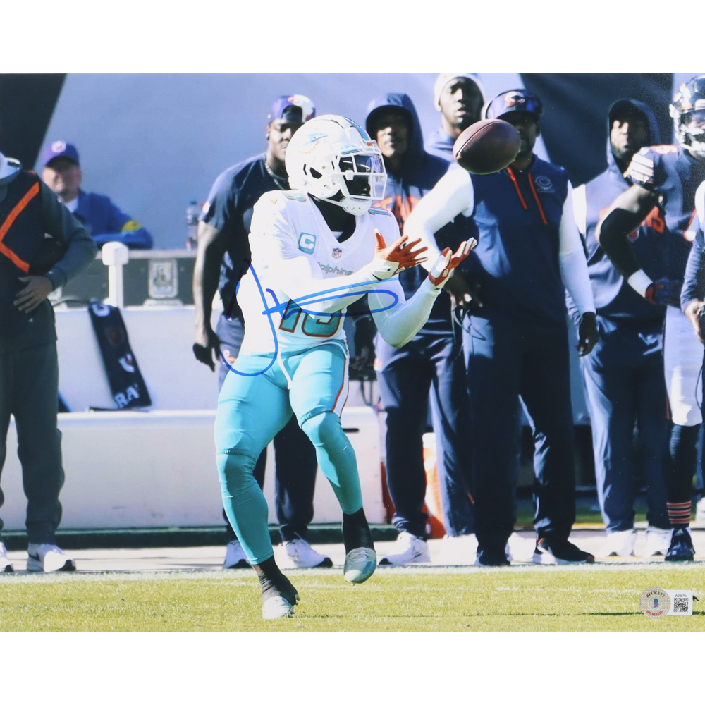 Tyreek Hill Signed Dolphins 11x14 Photo (Beckett) | Pristine Auction