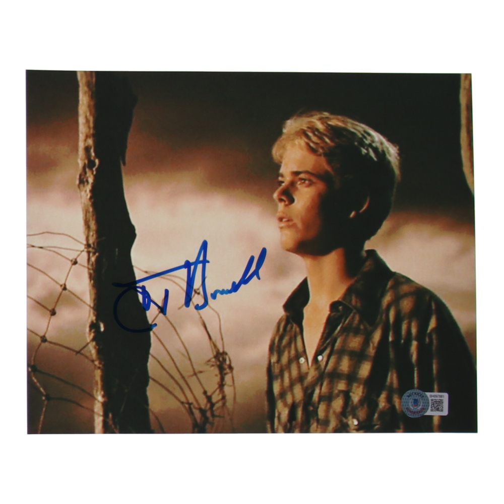 C. Thomas Howell Signed "The Outsiders" 8x10 Photo (Beckett) | Pristine ...