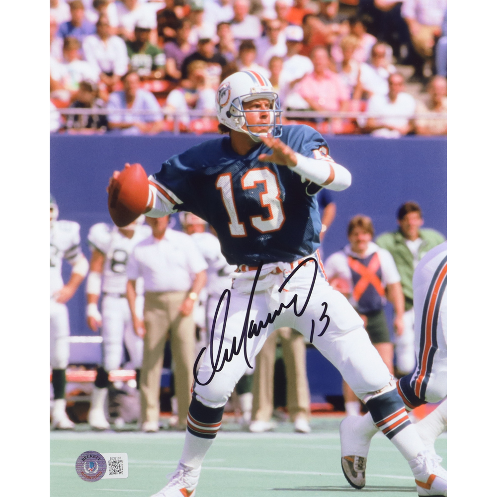 Dan Marino Signed Dolphins 8x10 Photo (Beckett) | Pristine Auction