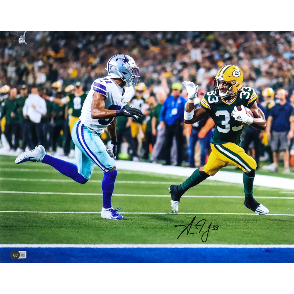 Aaron Jones Signed Packers 16x20 Photo (Beckett) | Pristine Auction