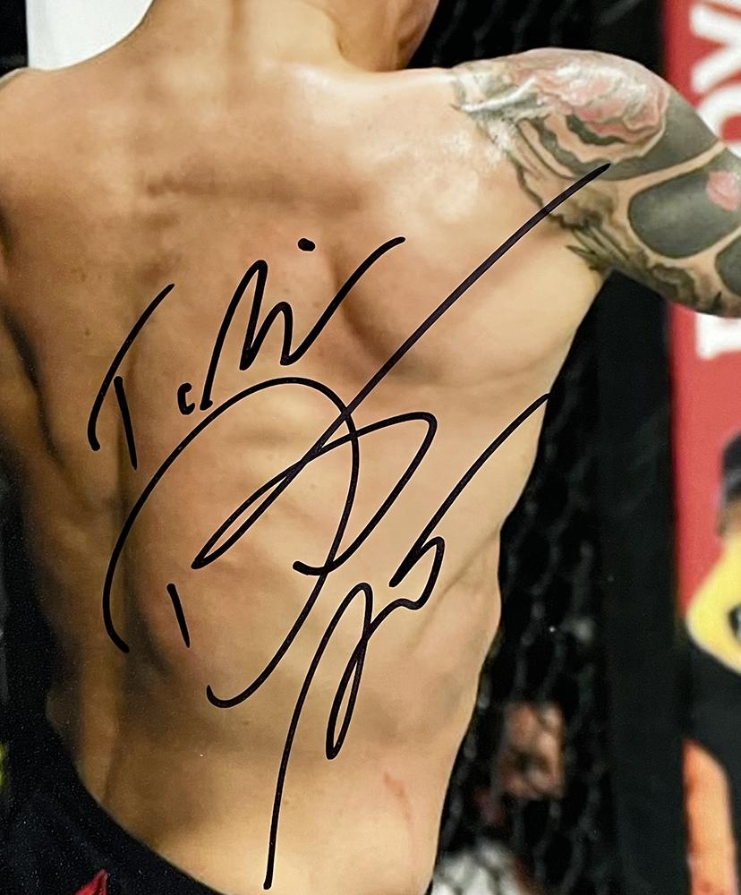 Dustin "The Diamond" Poirier Signed UFC 8x10 Photo (JSA) | Pristine Auction