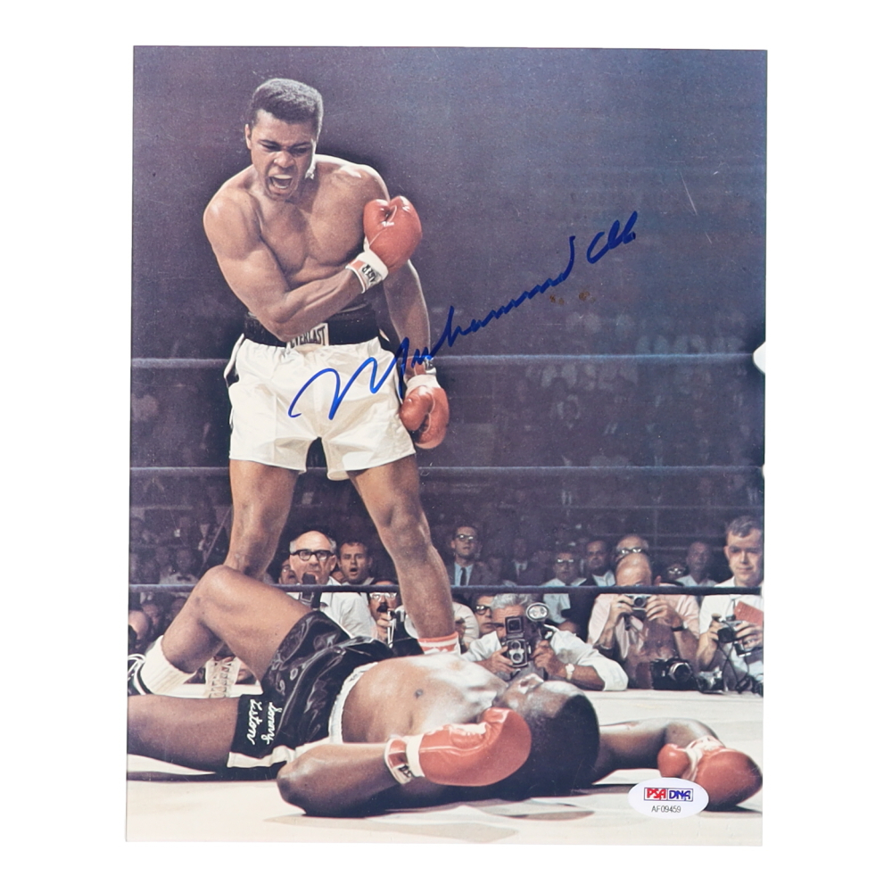 Muhammad Ali Signed 8x10 Photo (PSA) | Pristine Auction