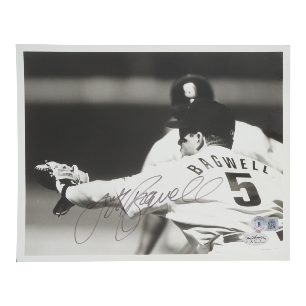 Jeff Bagwell Signed Astros 8x10 Photo (JSA & Beckett) | Pristine Auction