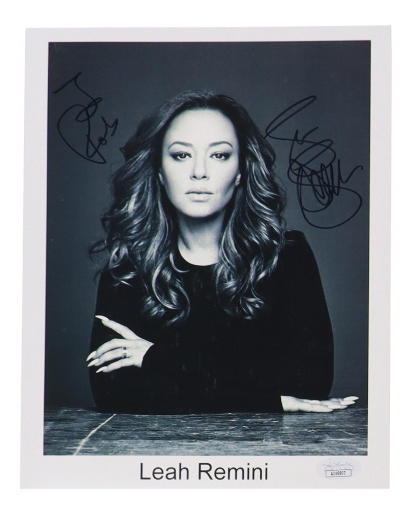 Leah Remini Signed 8x10 Photo (JSA) | Pristine Auction