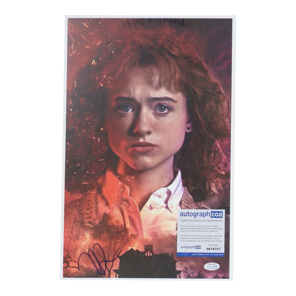 Natalia Dyer Signed "Stranger Things" 11x17 Photo (AutographCOA ...