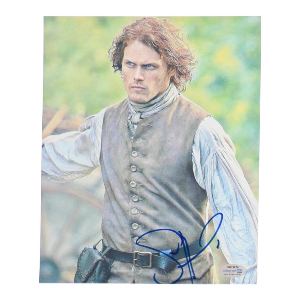 Sam Heughan Signed "Outlander" 8x10 Photo (ACOA) | Pristine Auction