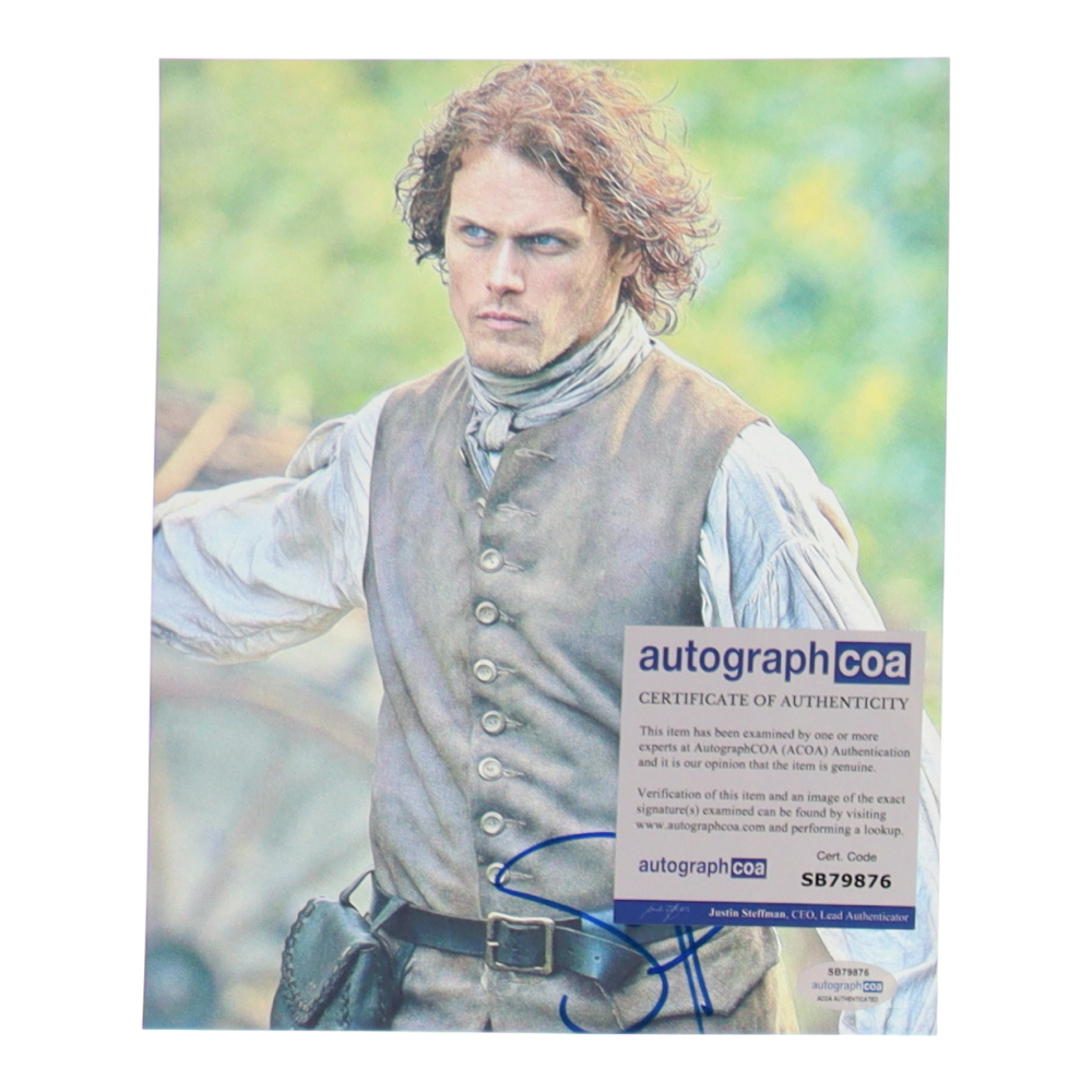 Sam Heughan Signed "Outlander" 8x10 Photo (ACOA) | Pristine Auction
