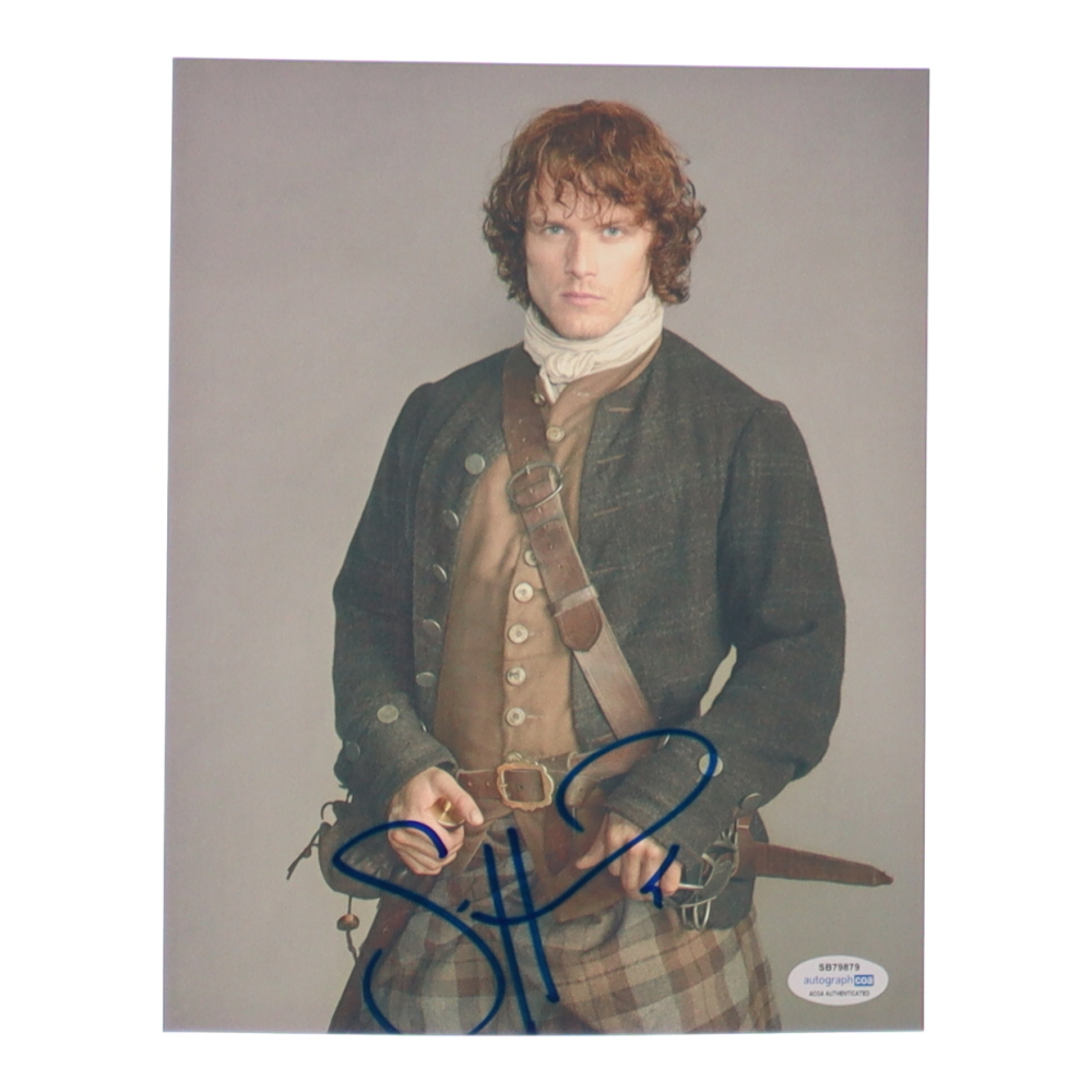Sam Heughan Signed "Outlander" 8x10 Photo (ACOA) | Pristine Auction