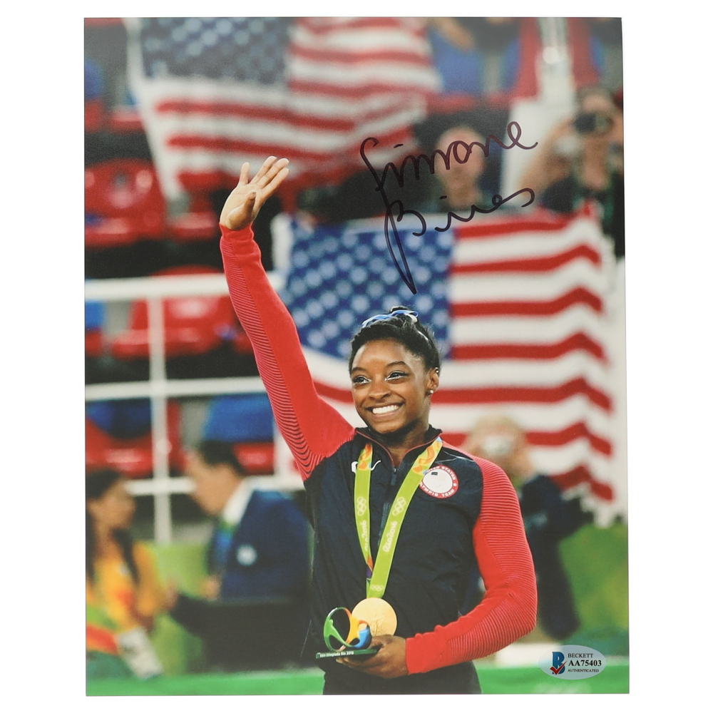 Simone Biles Signed 8x10 Photo (Beckett) | Pristine Auction