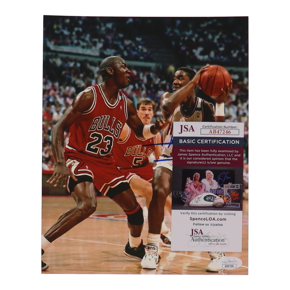 Isiah Thomas Signed Pistons 8x10 Photo (JSA) | Pristine Auction