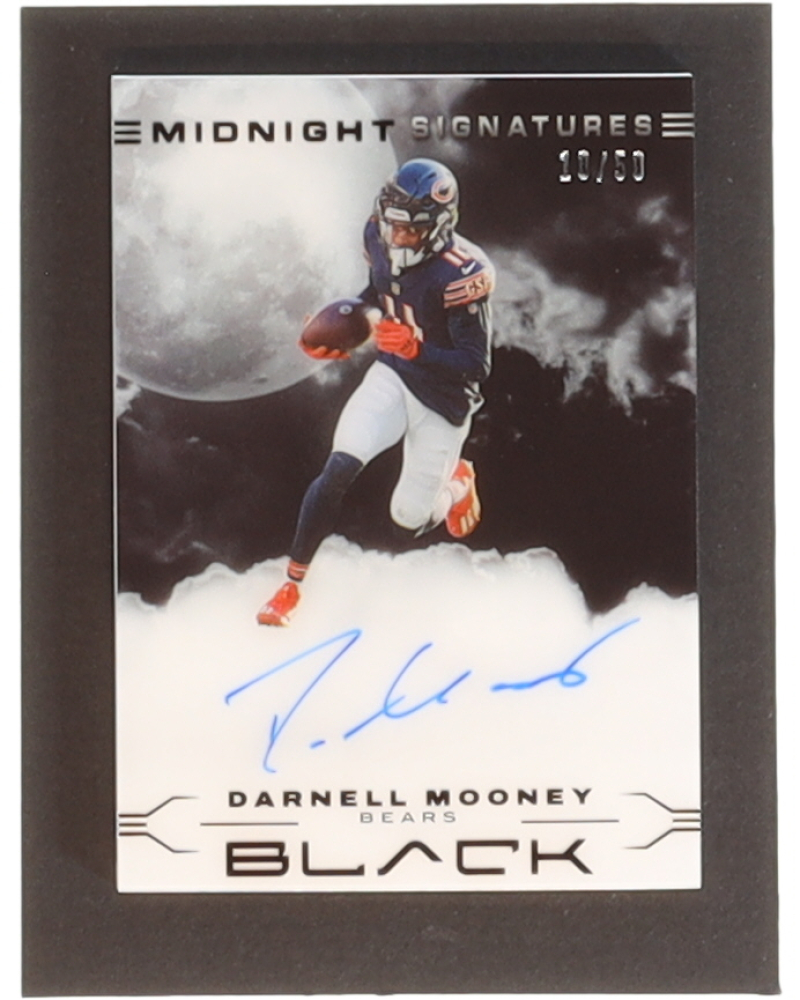 Darnell Mooney 2022 Panini Black Midnight Signatures #18 #10/50 ...