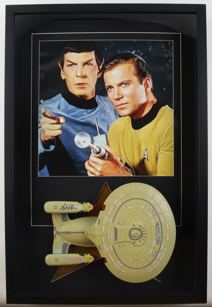 William Shatner Signed "Star Trek" USS Enterprise Starship Model Custom ...