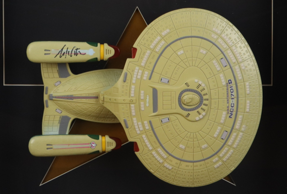 William Shatner Signed "Star Trek" USS Enterprise Starship Model Custom ...