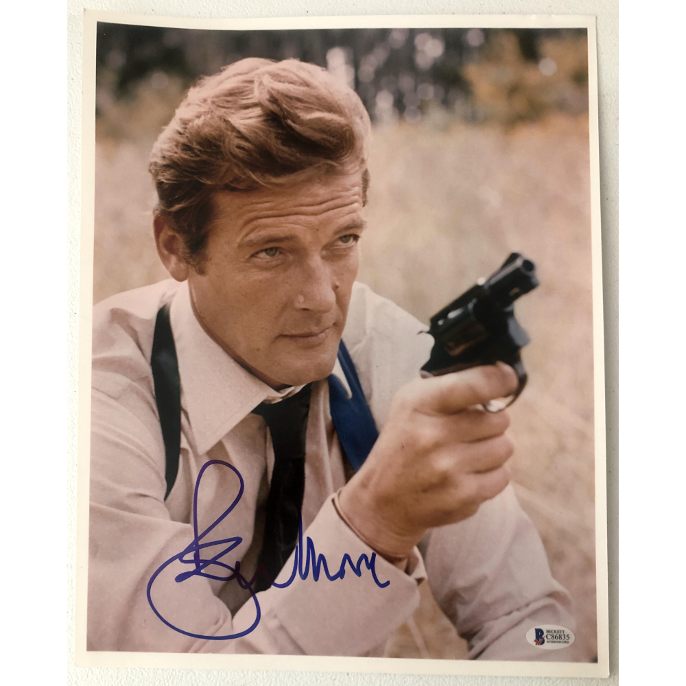 Roger Moore Signed 11x14 Photo (Beckett COA) | Pristine Auction