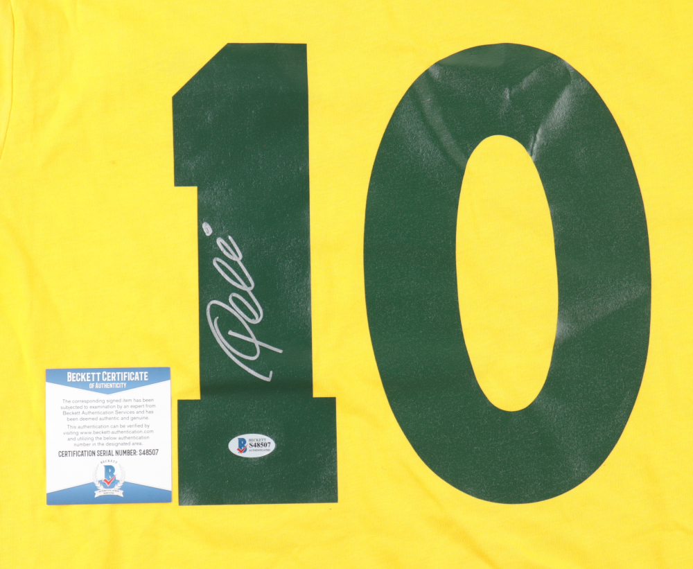 Pele Signed Jersey (Beckett) | Pristine Auction