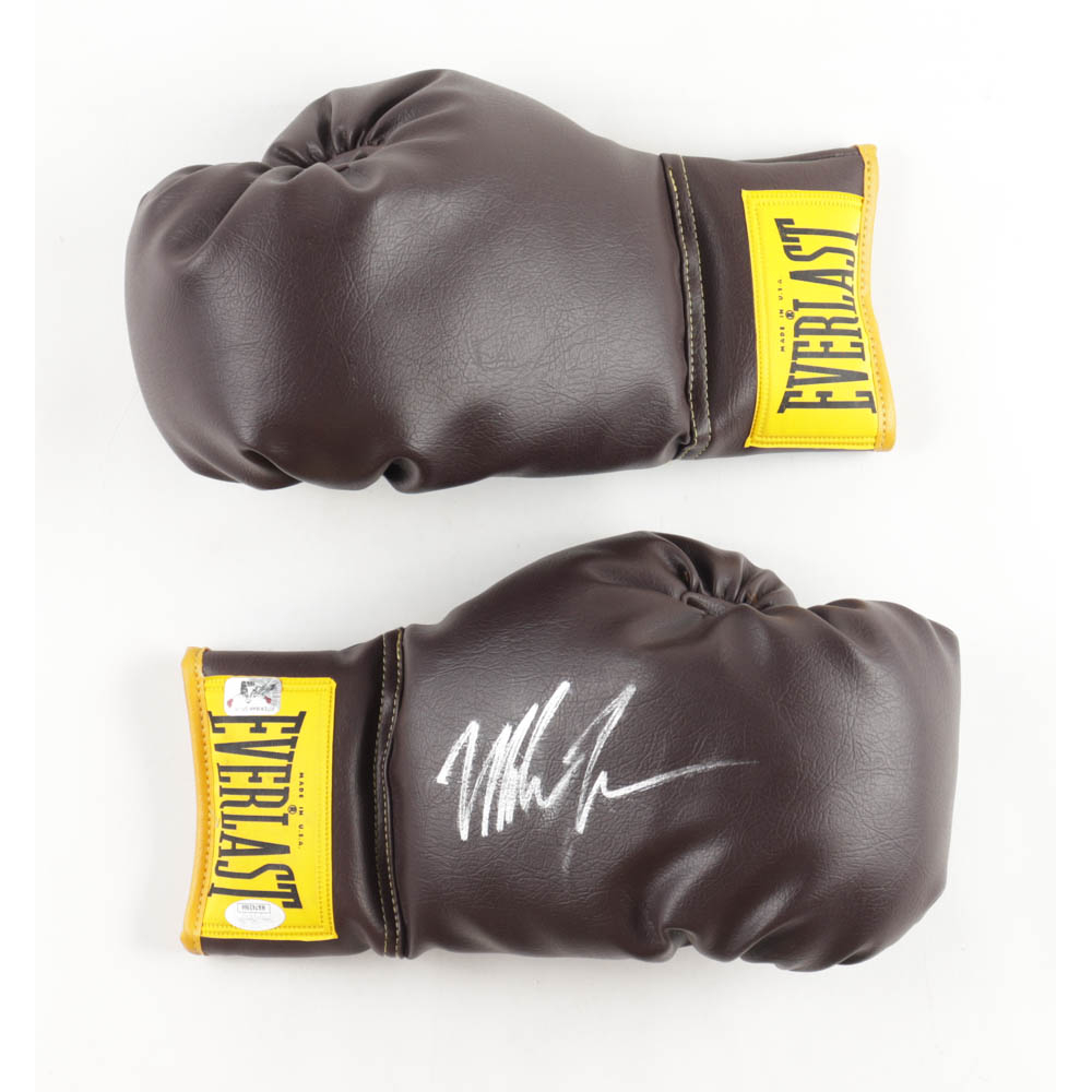 Mike Tyson Signed Vintage Everlast Boxing Glove Set (JSA & Tyson ...