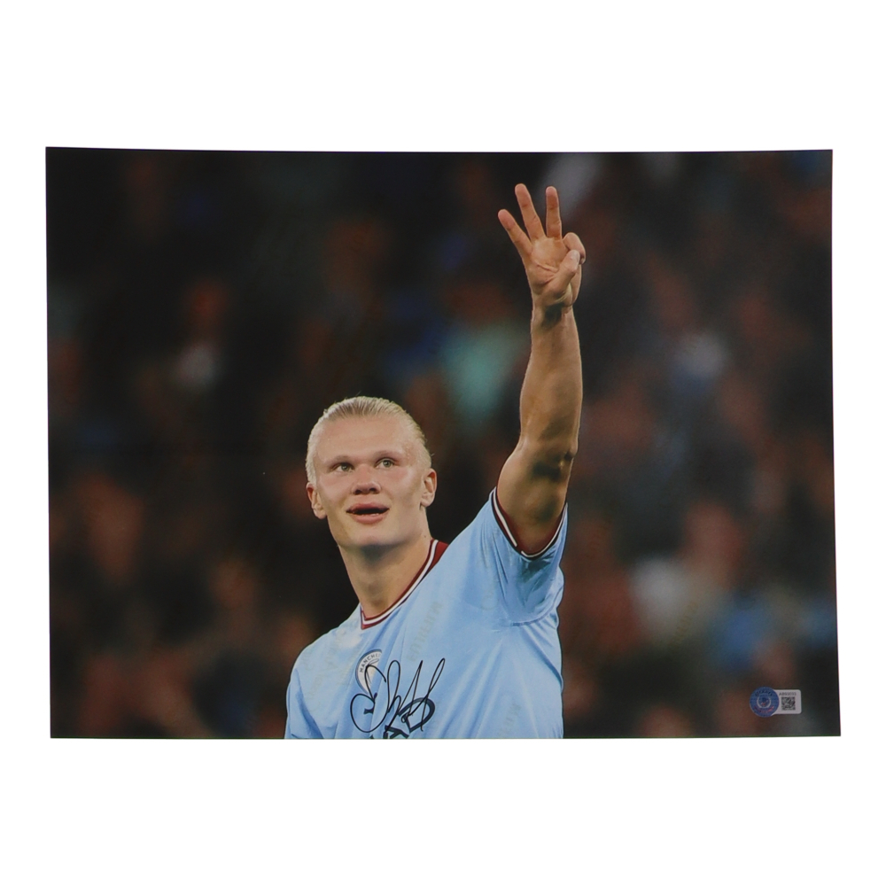 Erling Haaland Signed Manchester City 12x16 Photo (Beckett) | Pristine ...
