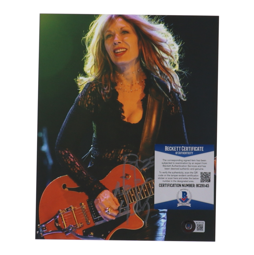 Nancy Wilson Signed 8x10 Photo (Beckett) | Pristine Auction