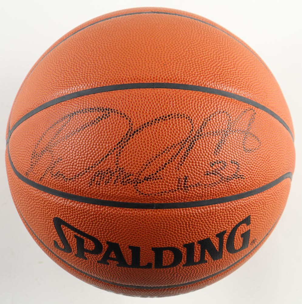 Karl Malone Signed Spalding Basketball (PSA) | Pristine Auction
