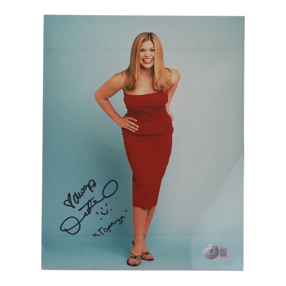 Danielle Fishel Signed 8x10 Photo (Beckett) | Pristine Auction