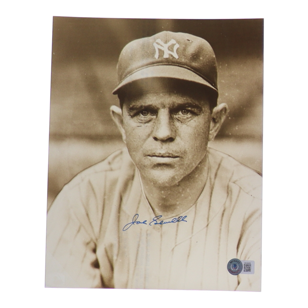 Joe Sewell Signed Yankees 8x10 Photo (Beckett) | Pristine Auction