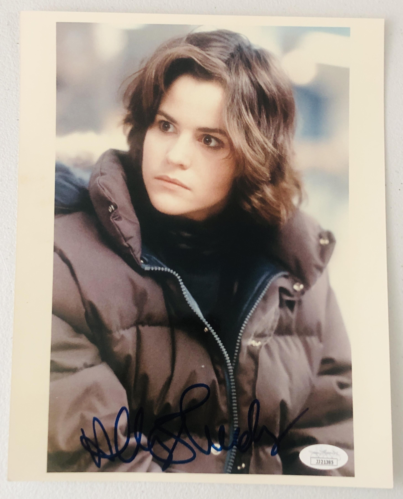 Ally Sheedy Signed "The Breakfast Club" 8x10 Photo (JSA) | Pristine Auction