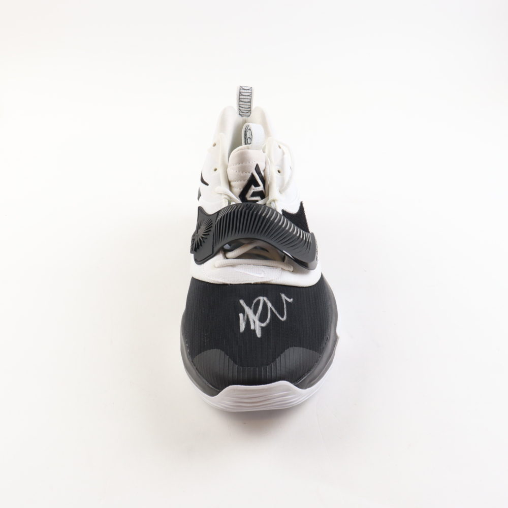 Yuta Watanabe Signed Nike Shoe (PSA) | Pristine Auction