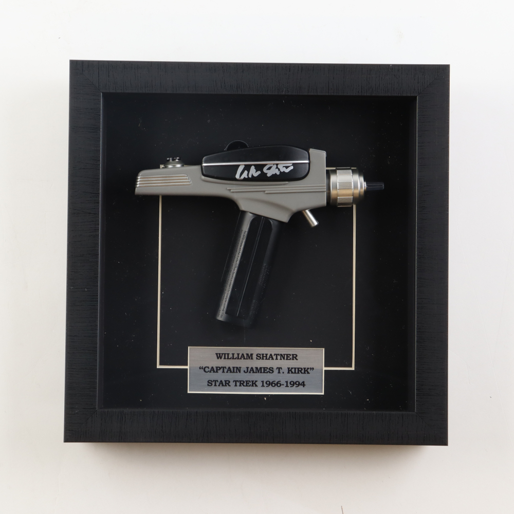 William Shatner Signed Custom Shadowboxed "Star Trek" Classic Phaser ...