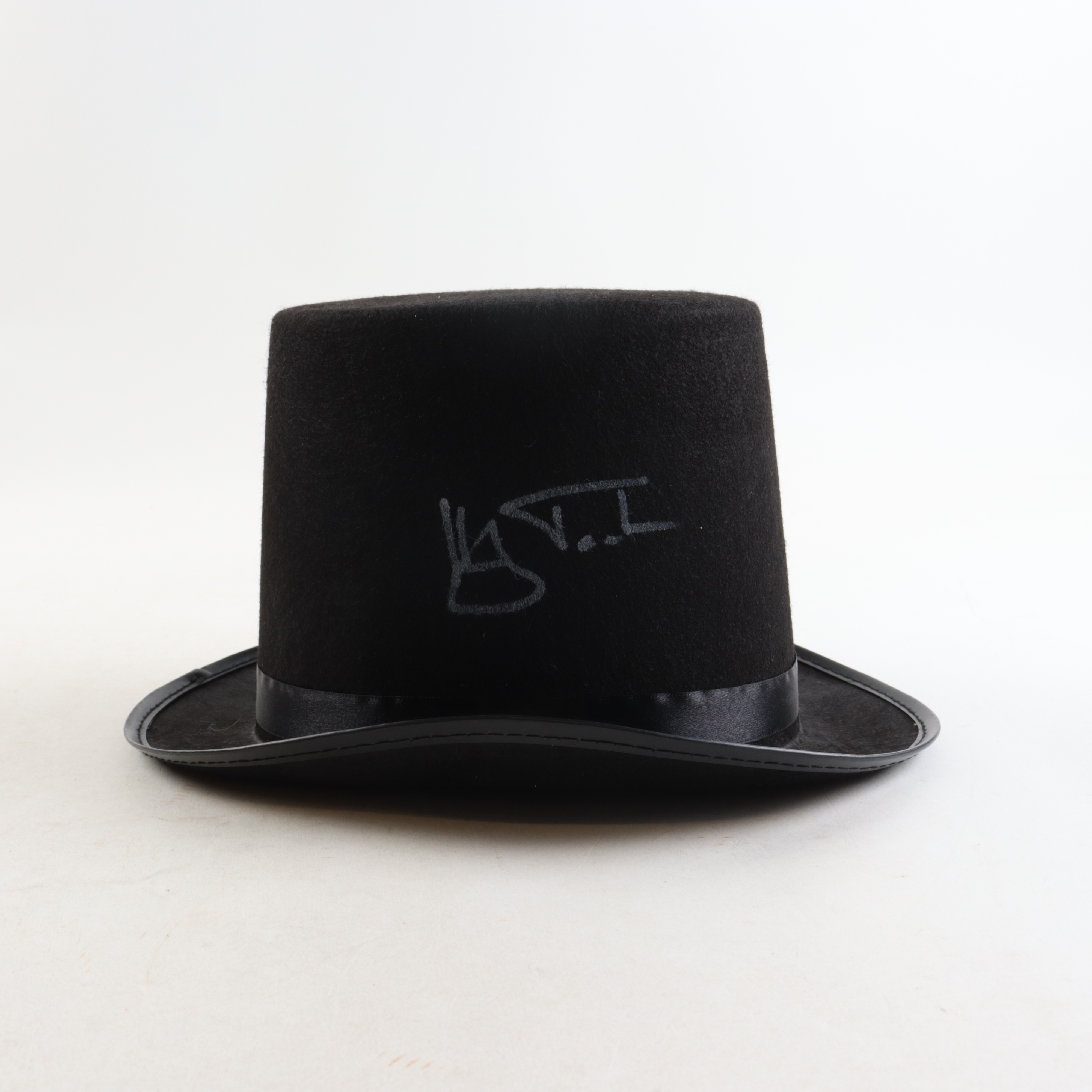 Hugh Jackman Signed "The Greatest Showman" Replica Top Hat ...