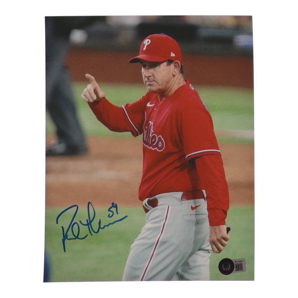 Rob Thomson Signed Phillies 8x10 Photo (Beckett) | Pristine Auction