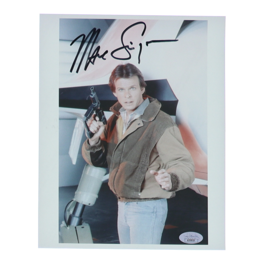 Marc Singer Signed "V" 8x10 Photo (JSA) | Pristine Auction