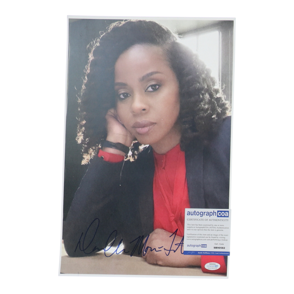 Danielle Mone Truitt Signed 11x17 Photo (AutographCOA) | Pristine Auction