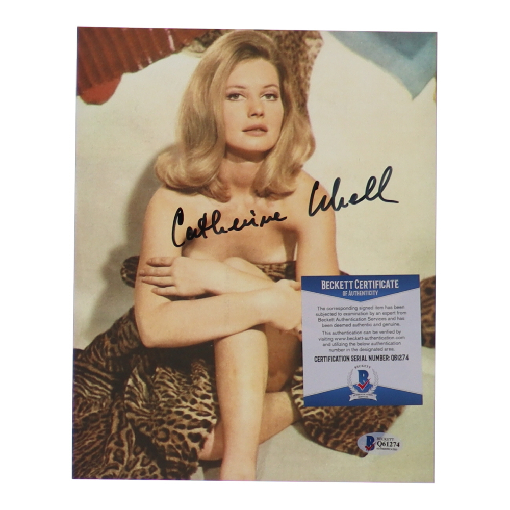 Catherine Schell Signed 8x10 Photo (Beckett) | Pristine Auction